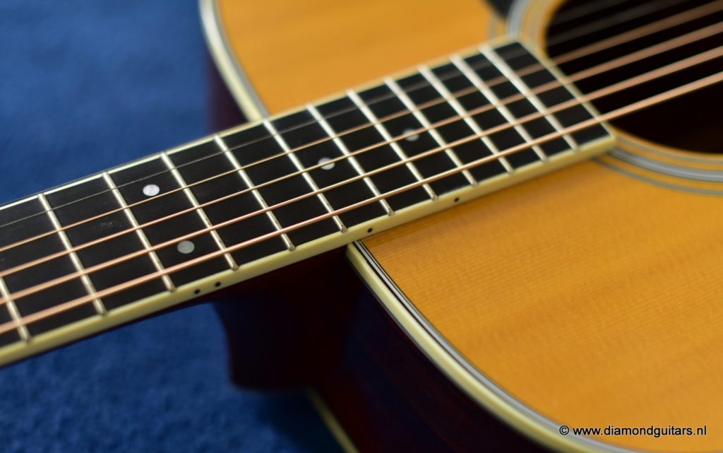 Martin D-35 Custom Shop 50th Anniversary - Diamond Guitars